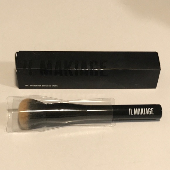 IL MAKIAGE | Makeup | Il Makiage 0 Foundation Blending Brush New | Poshmark